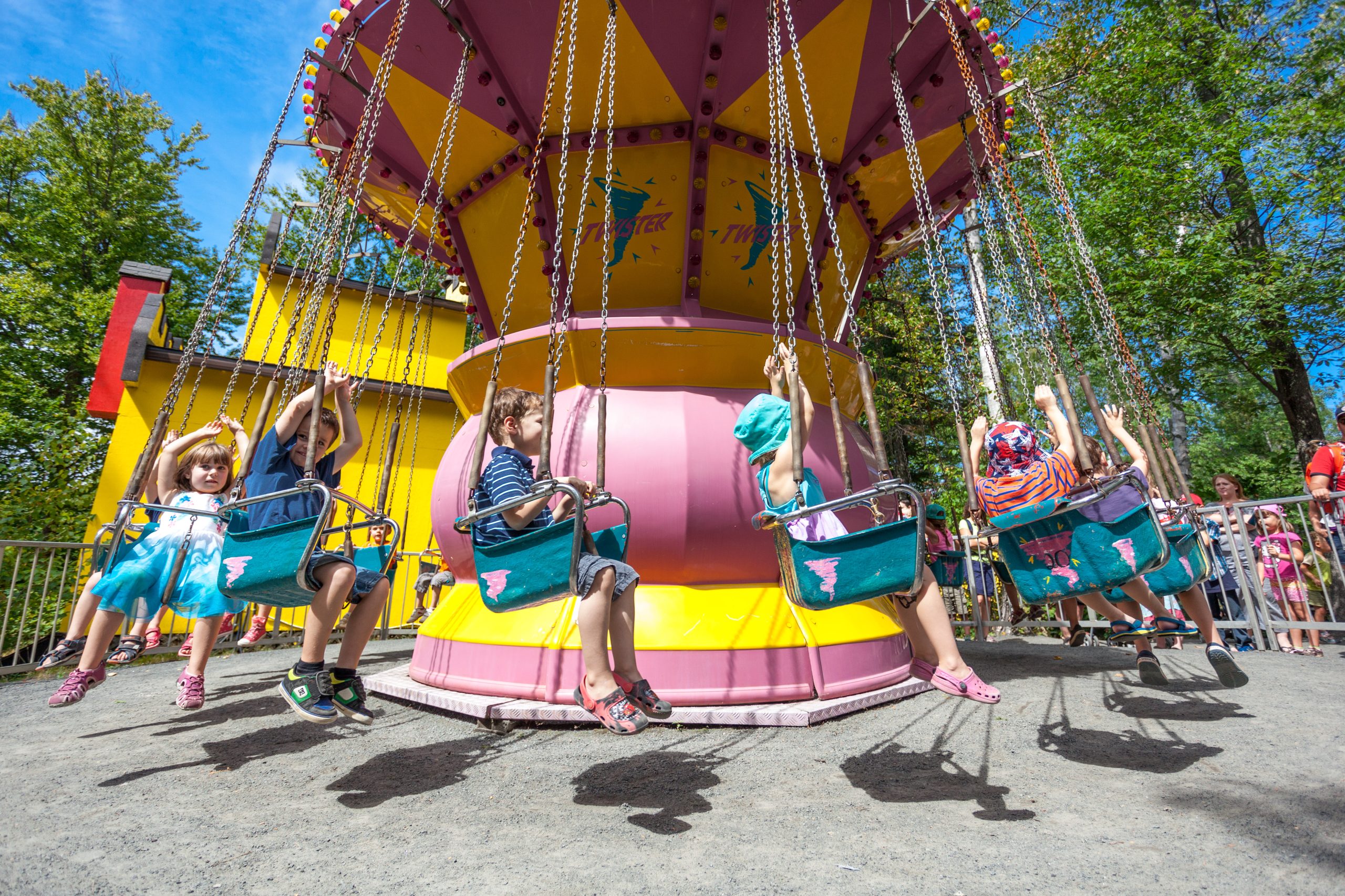Manège La Tornade - Au pays des merveilles